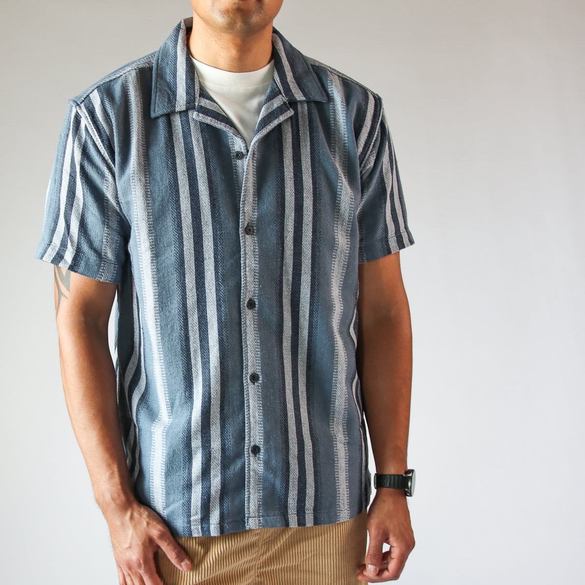 Blue Vertical Stripe Woven Button Up Shirt – Ragstock